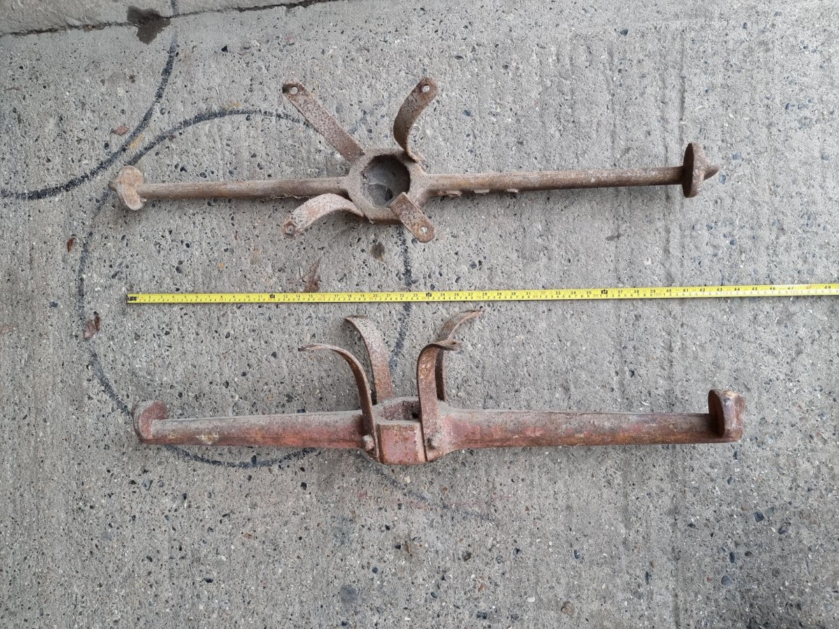 Antique & Reclaimed Antique Large Cast Iron Ladder Bars- SalvoWEB UK