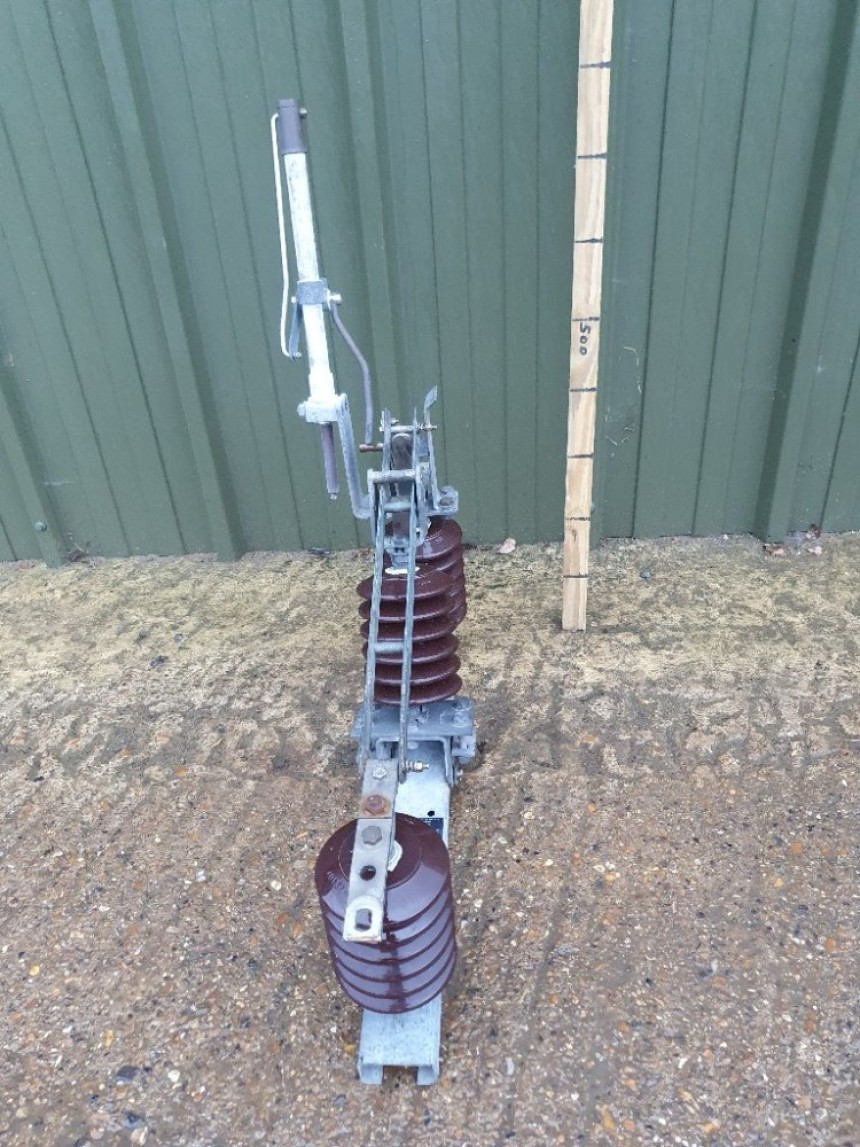 Antique & Reclaimed High Voltage Triple Air Break Isolator Porcelain ...