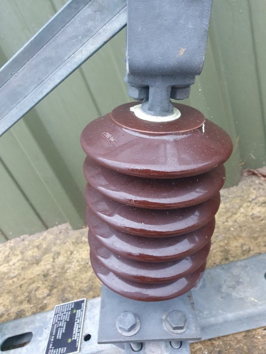 Antique & Reclaimed High Voltage Triple Air Break Isolator Porcelain ...