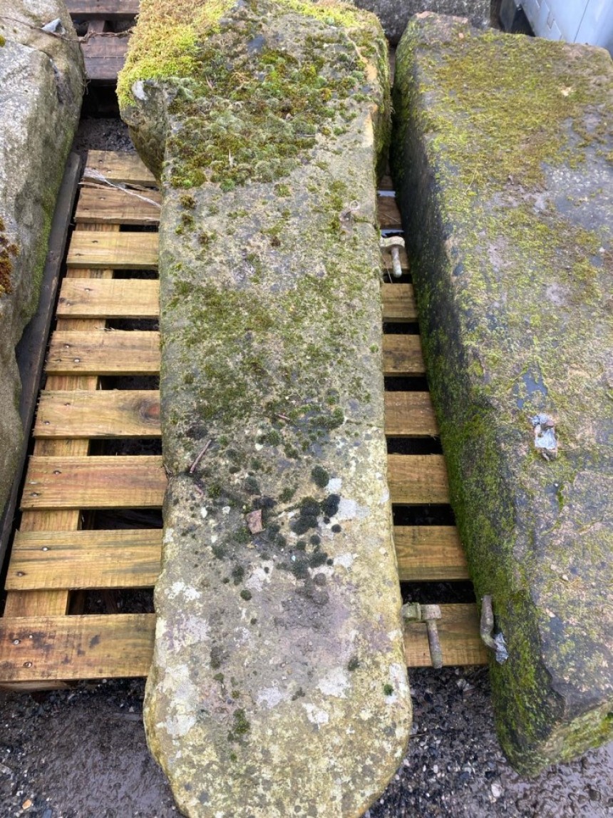 Antique & Reclaimed Gristone Gate Posts - SalvoWEB UK