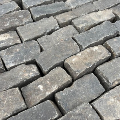 Antique & Reclaimed Reclaimed Basalt Stone Cobble Setts - Per Ton Bag ...