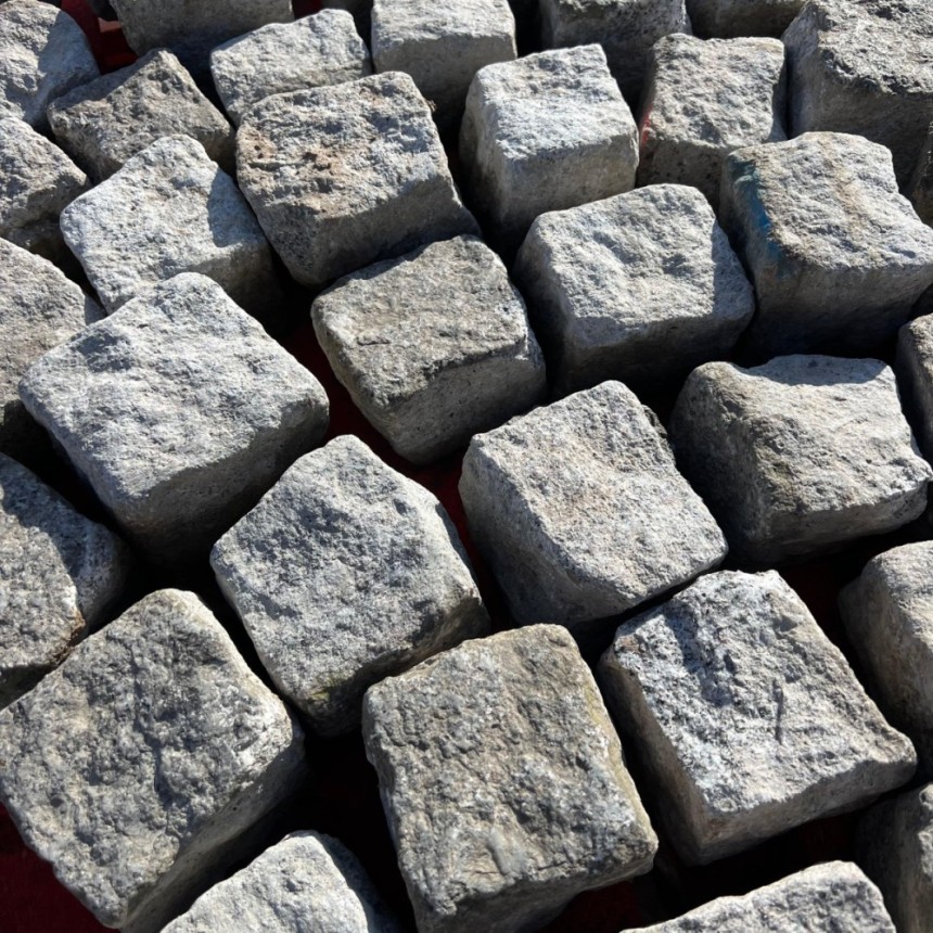 Antique & Reclaimed Reclaimed Small Stone 3" x 3" Granite Cobble Setts ...