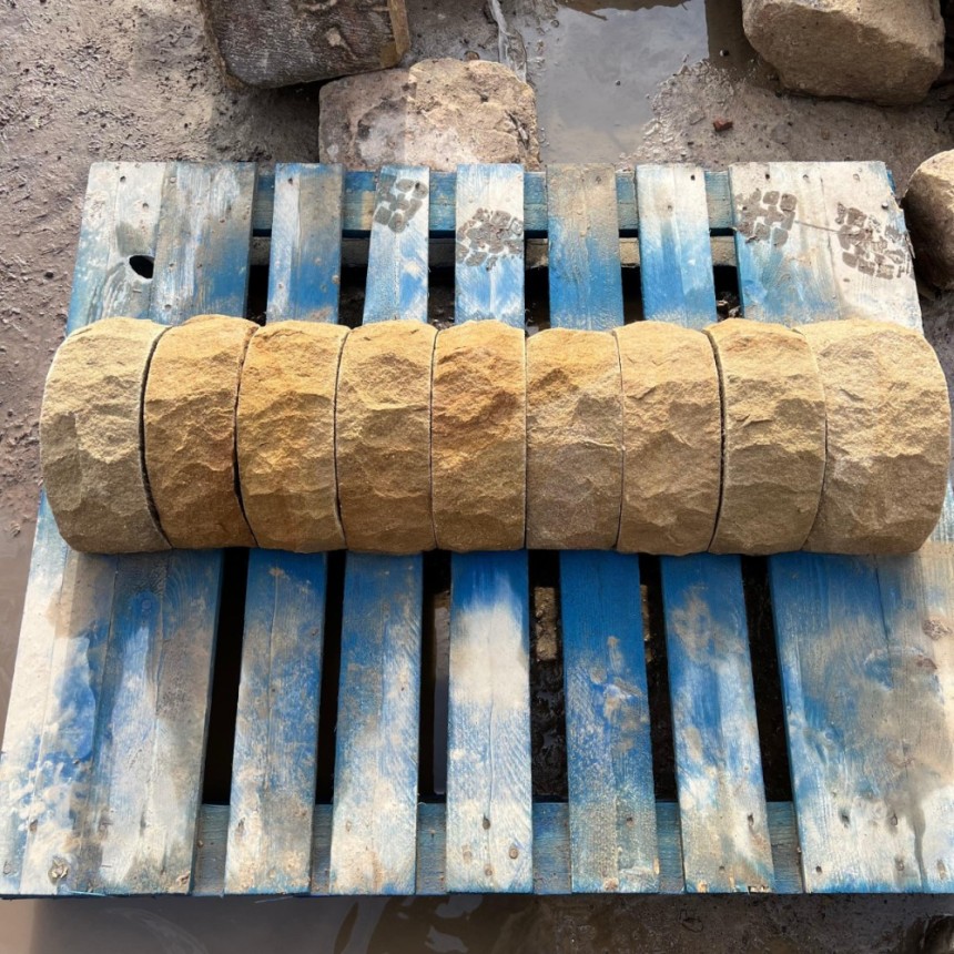 Antique & Reclaimed New Saddleback Natural Stone Half Round Wall Coping ...