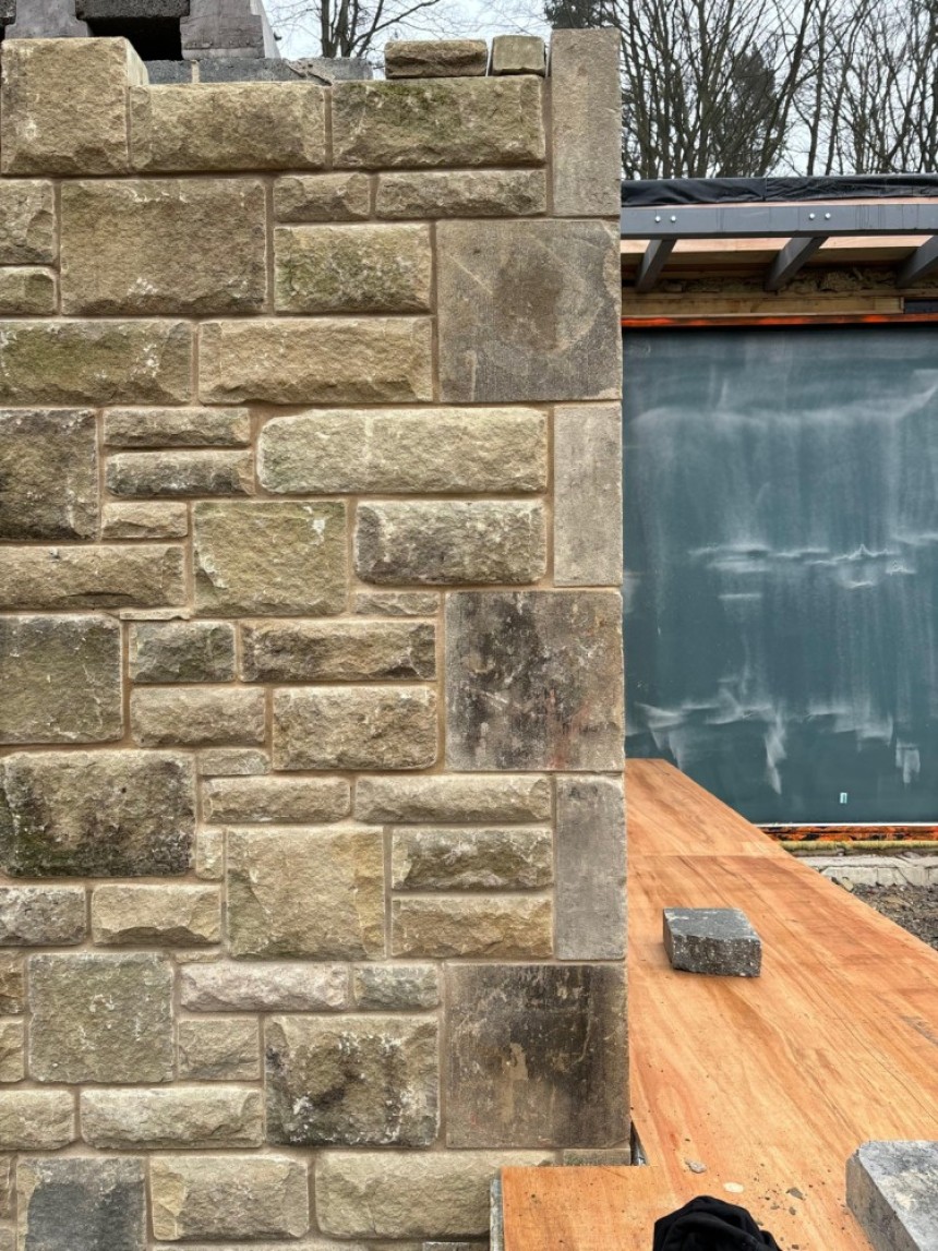 Antique & Reclaimed Reclaimed Rough Stone Quoins - Made to Order & Size ...