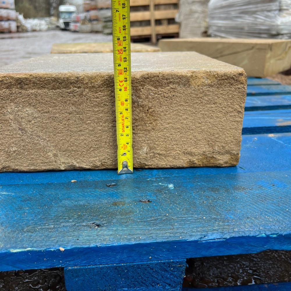 Antique & Reclaimed Reclaimed Stone Quoins - 300mm x 300mm- SalvoWEB UK