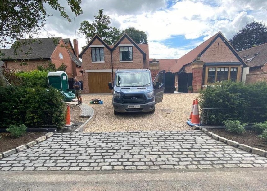 Antique & Reclaimed Reclaimed Manchester Mixed Granite Stone Cobble ...