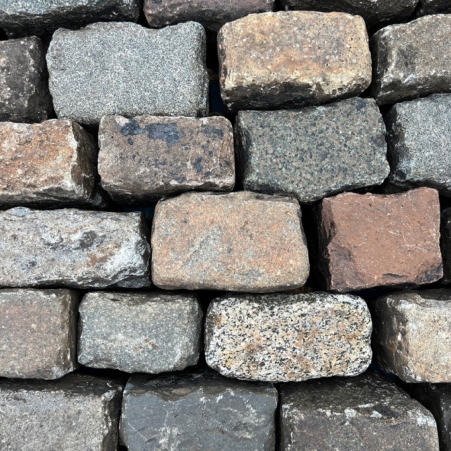 Antique & Reclaimed Reclaimed Manchester Mixed Granite Stone Cobble ...