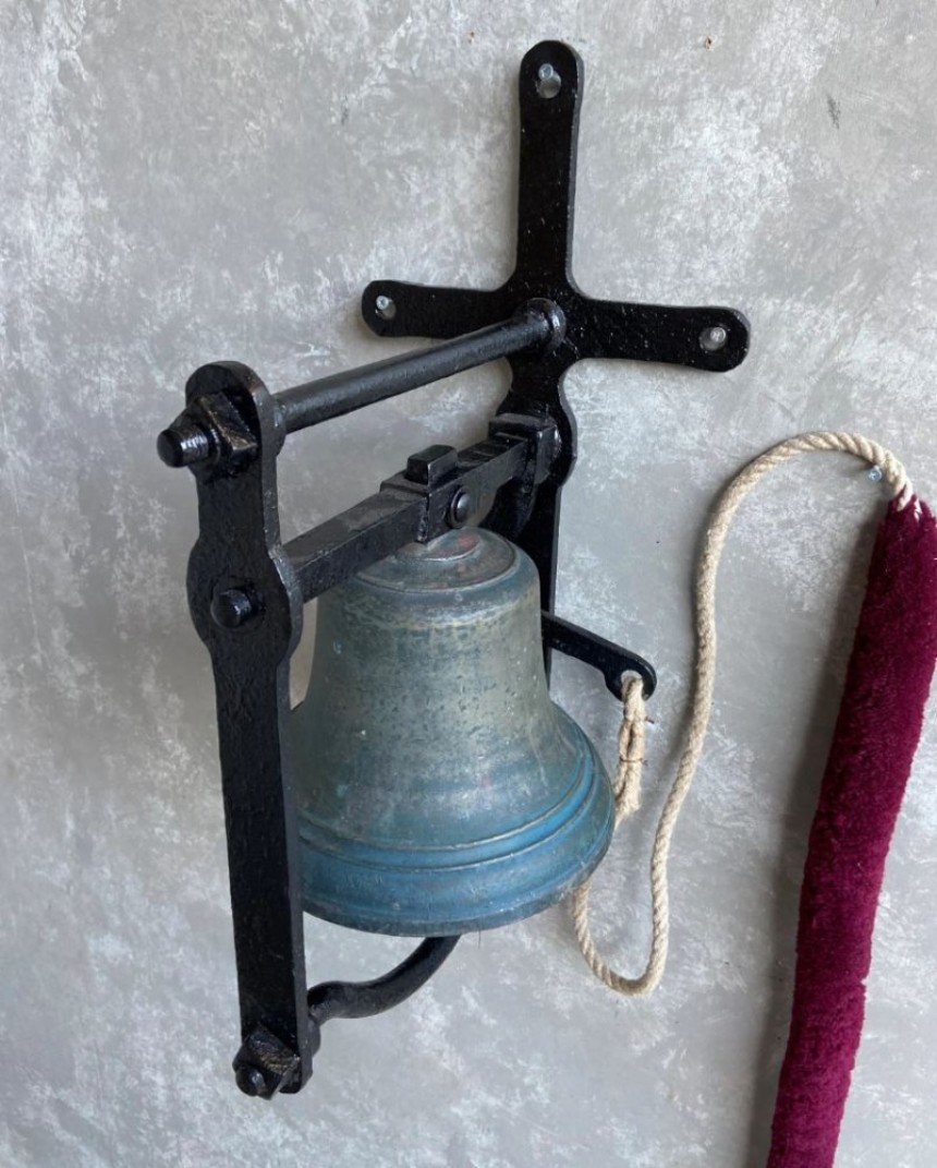 Antique & Reclaimed Antique Victorian Wall Mounted Bronze Church Bell ...