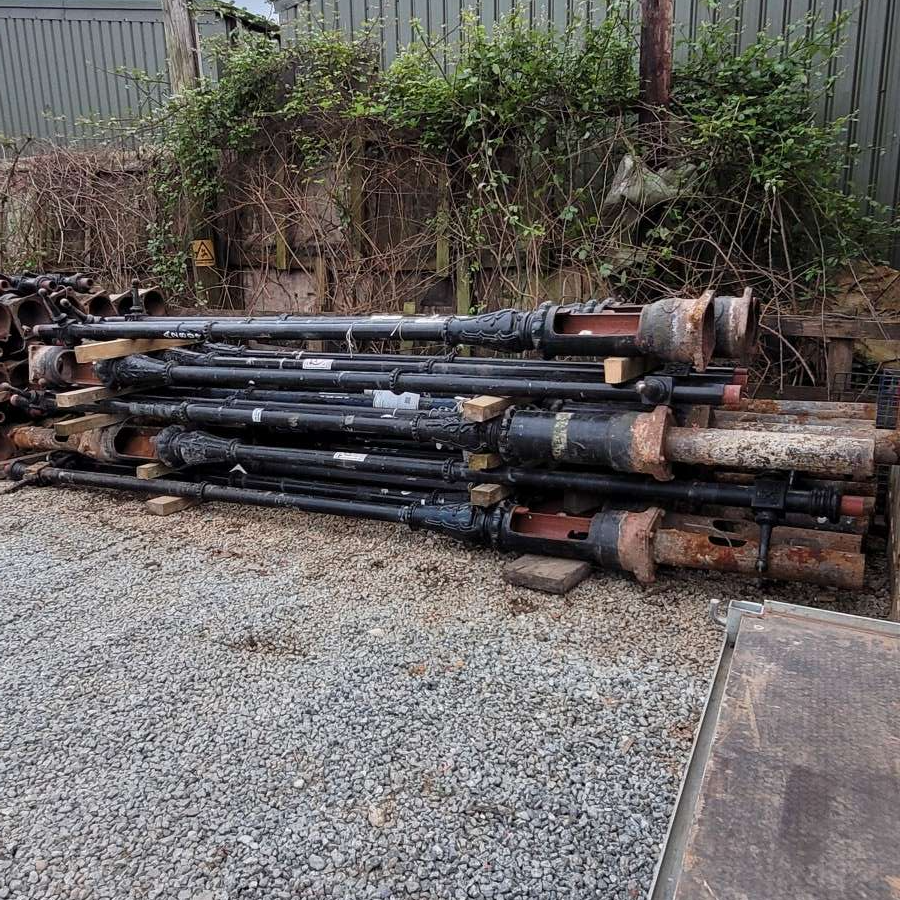 Antique & Reclaimed Cast Iron Lamp Posts- SalvoWEB UK