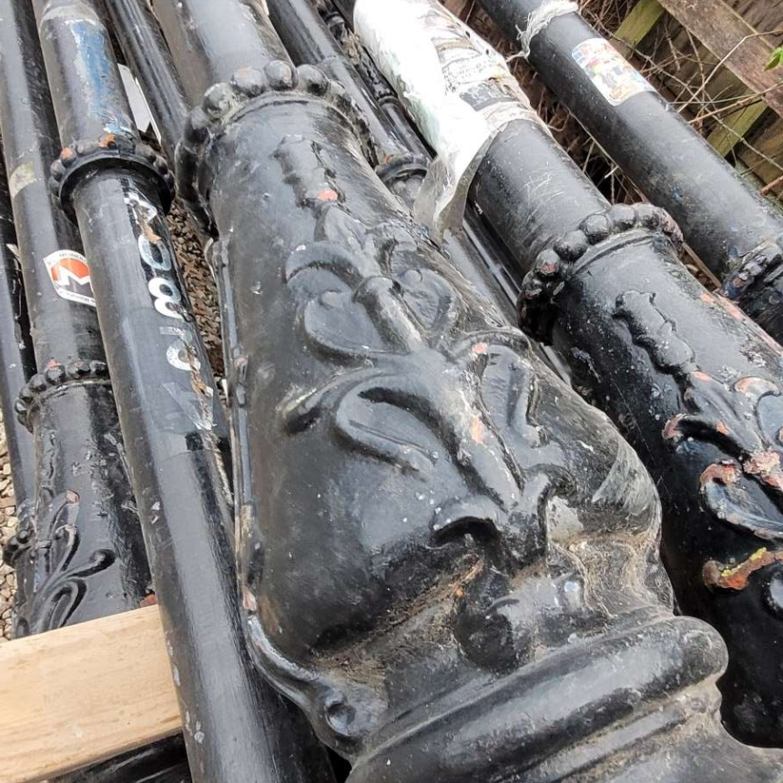 Antique & Reclaimed Cast Iron Lamp Posts- SalvoWEB UK