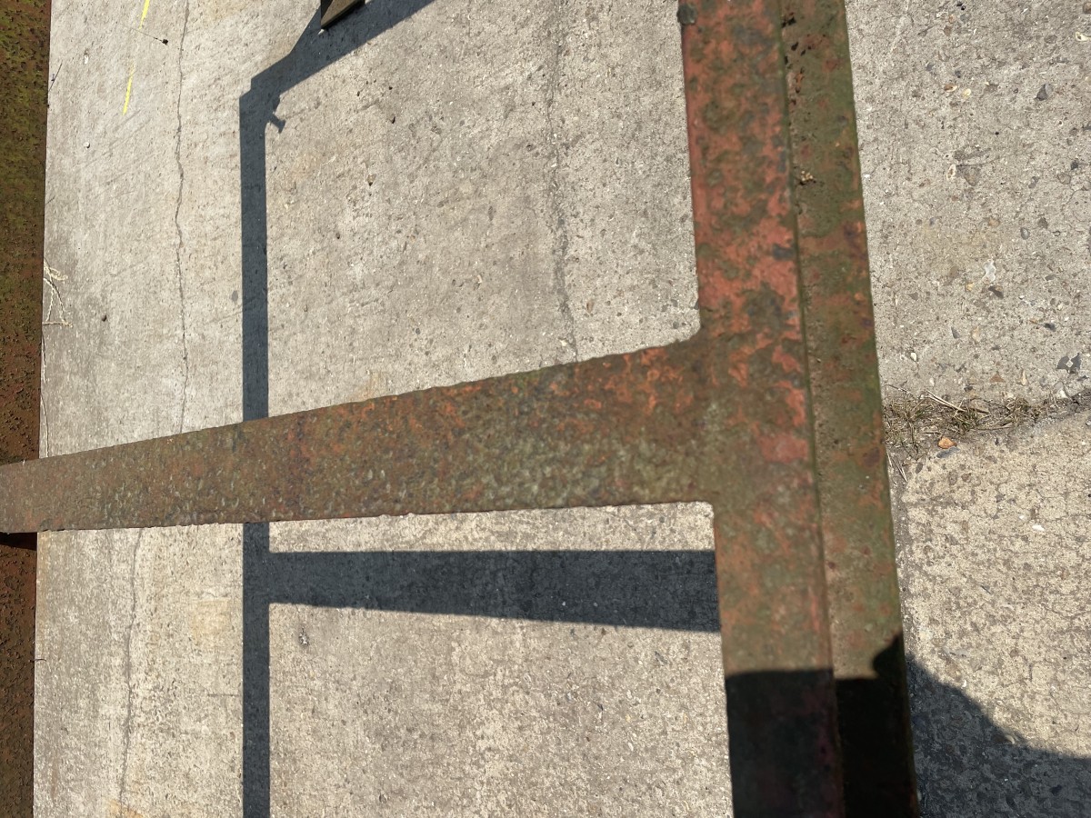 Antique & Reclaimed Industrial Iron Table frame - SalvoWEB UK