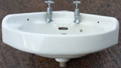 Antique & Reclaimed Antique stoneware corner basin- SalvoWEB UK