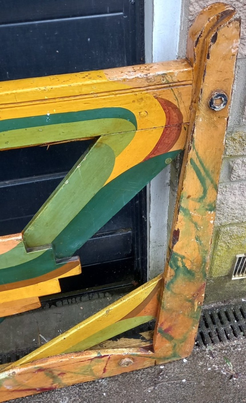 Antique & Reclaimed 1940s painted wooden fairground gate- SalvoWEB UK