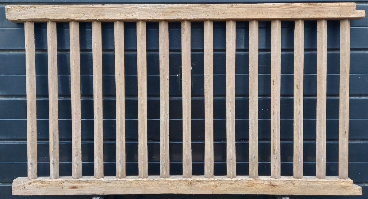 Antique & Reclaimed Antique pine & hardwood hay rack - SalvoWEB UK