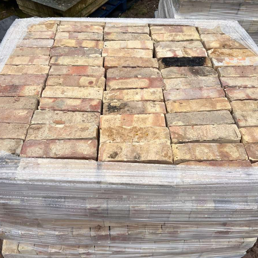 Antique & Reclaimed Reclaimed Mixed Gault Bricks- SalvoWEB UK