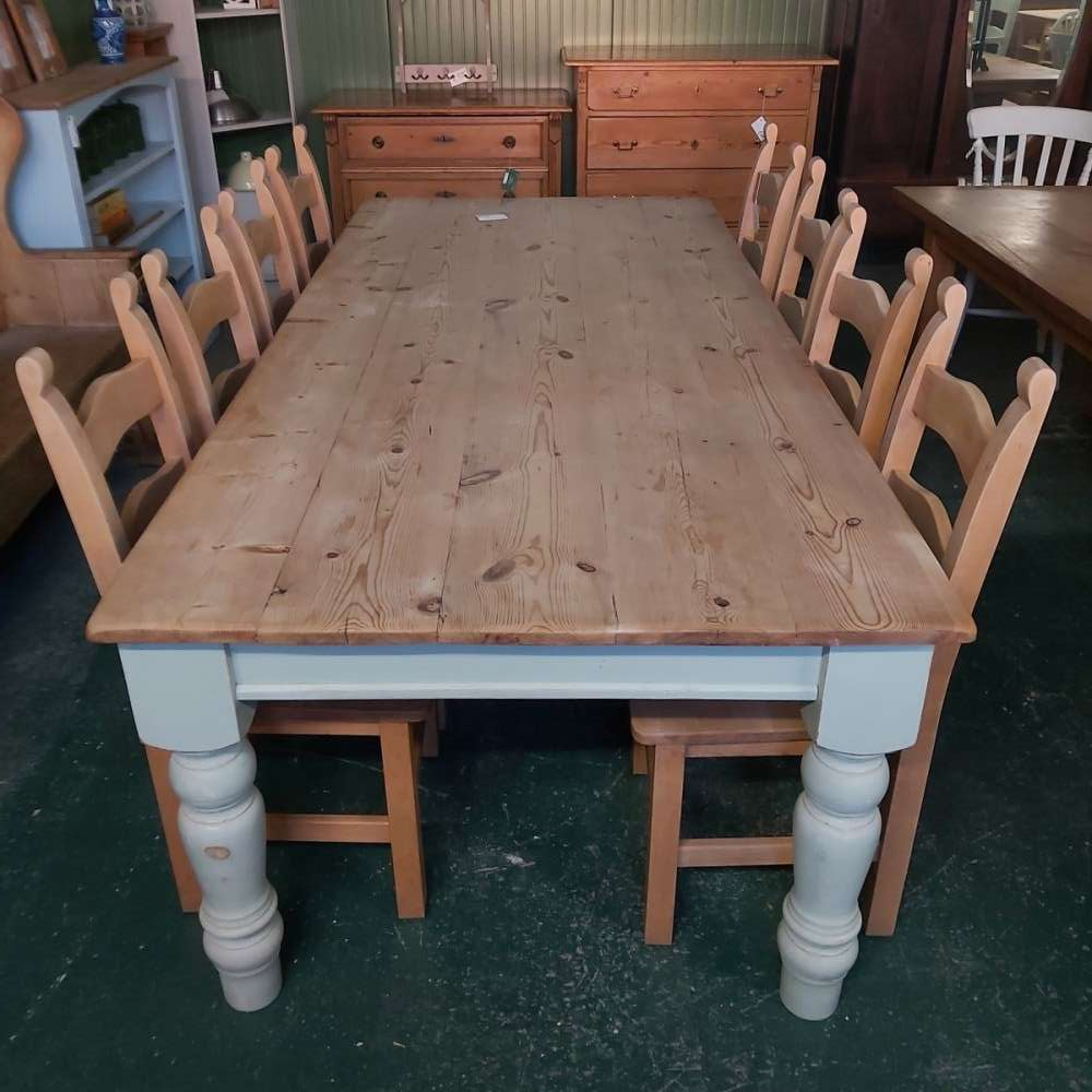 Recraft & Upcycled Reclaimed pine farmhouse rustic kitchen dining table ...