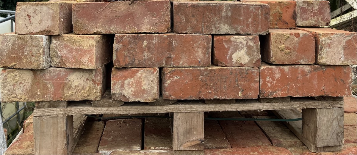 Antique & Reclaimed Reclaimed Victorian Wire Cut Bricks 9" x 41/4" x 3 ...
