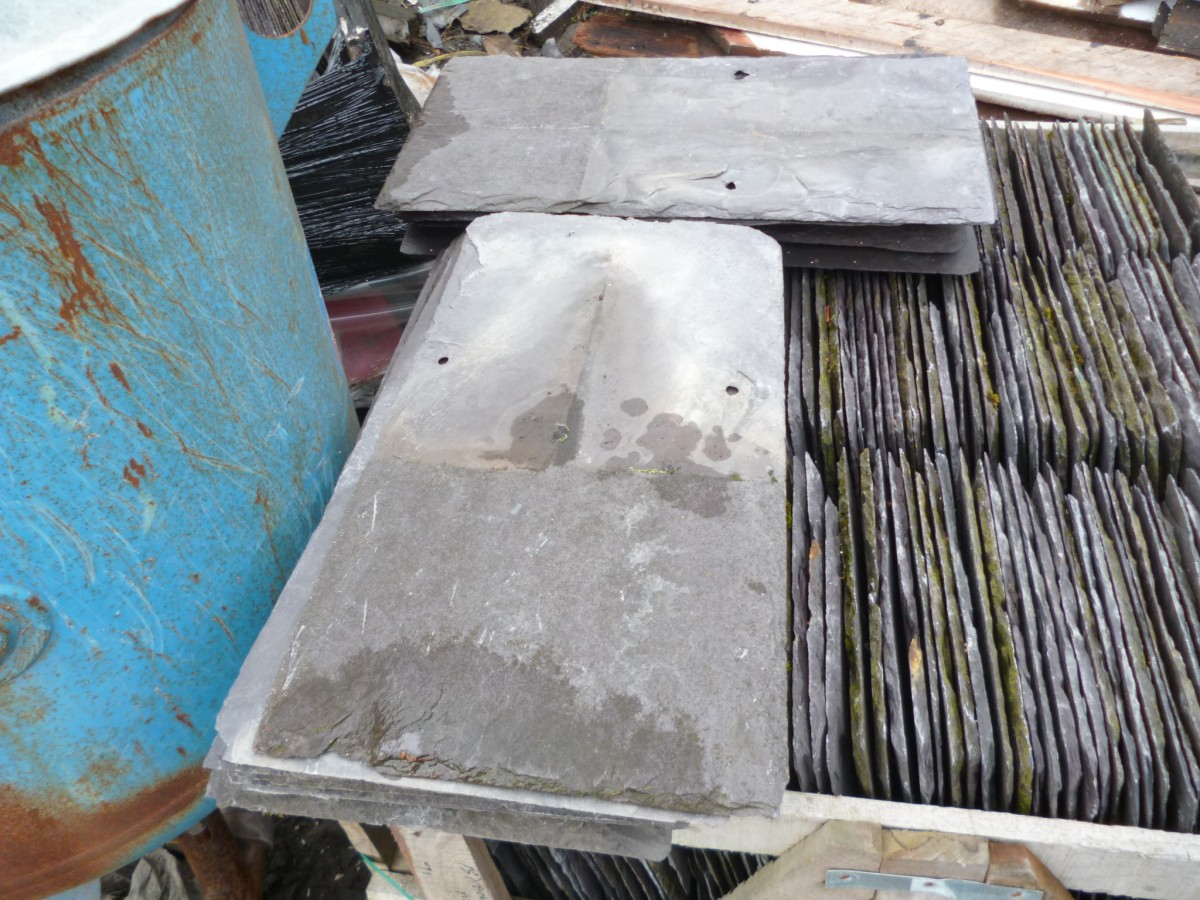 Antique & Reclaimed Reclaimed Welsh slates 22"x11"- SalvoWEB UK