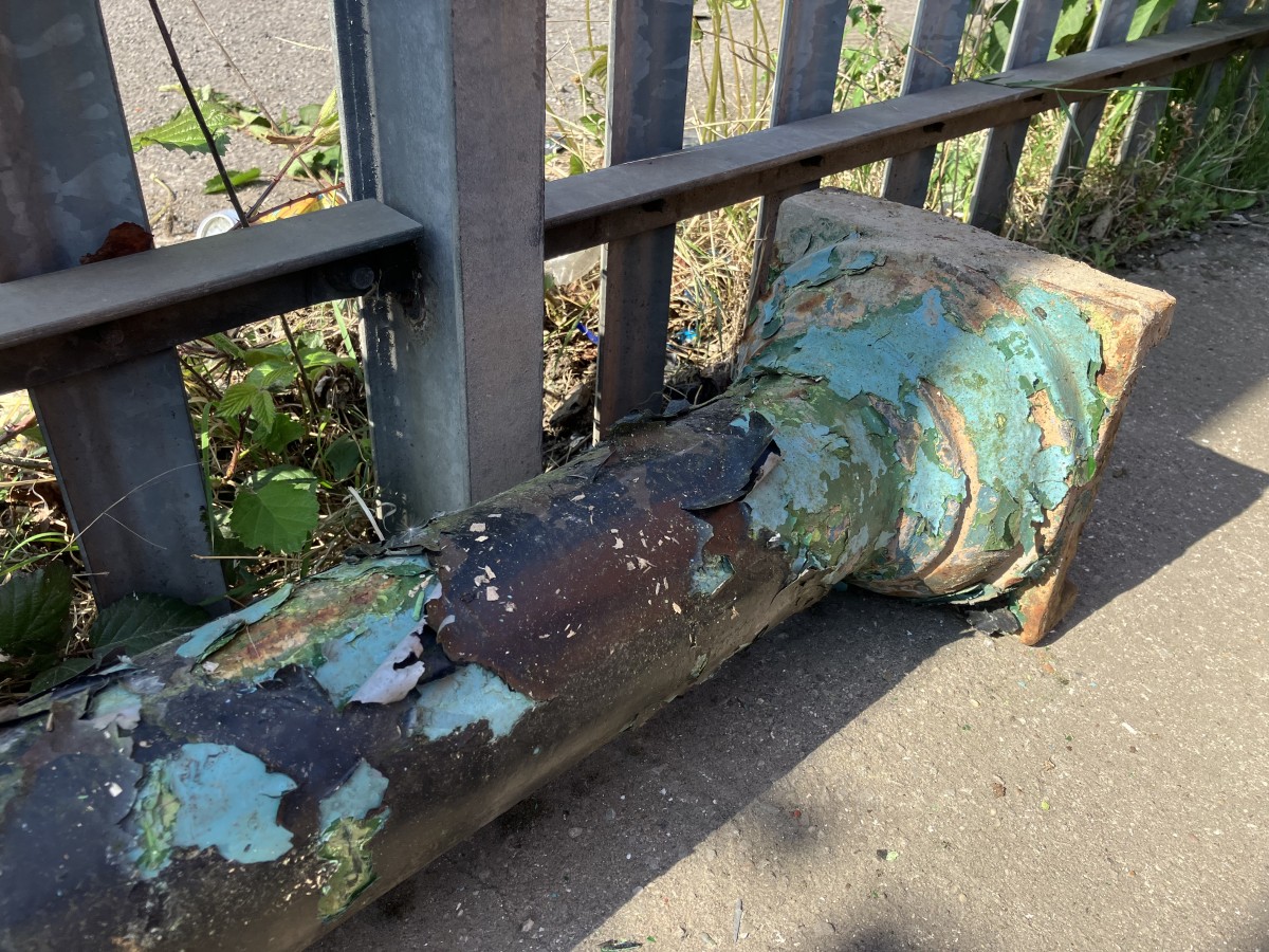 Antique & Reclaimed Victorian cast iron columns- SalvoWEB UK