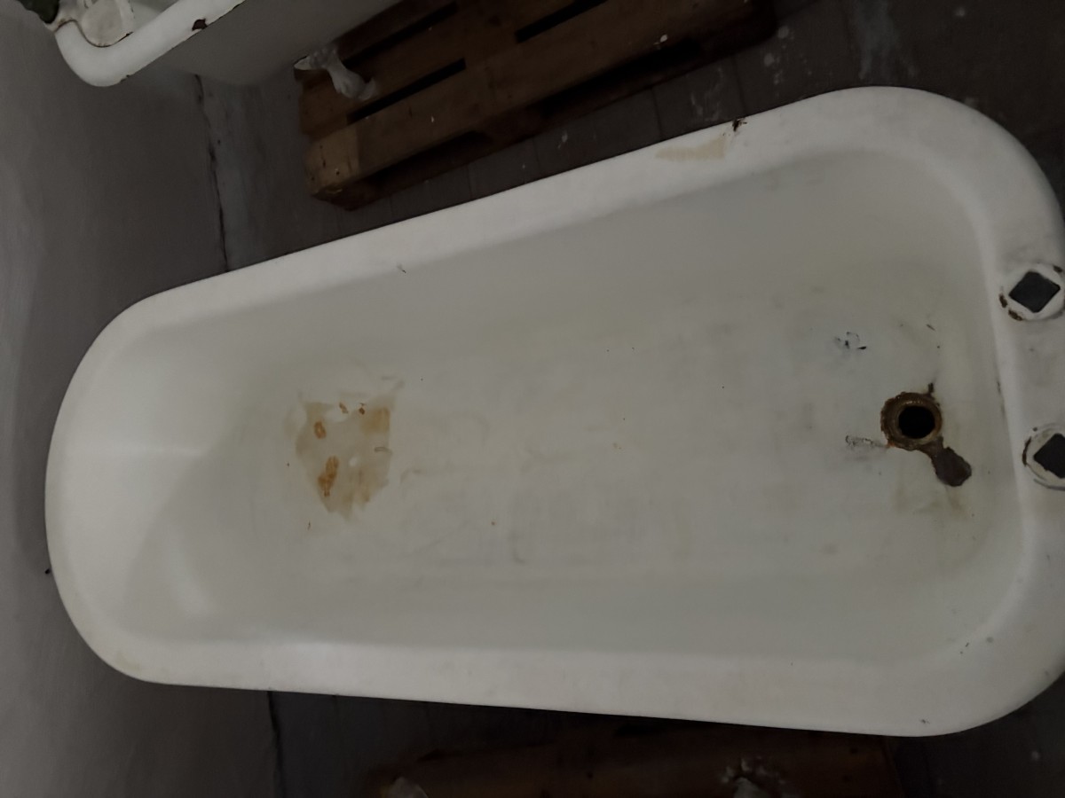 Antique & Reclaimed Original Cast Iron Plunger Baths- SalvoWEB Ireland ...