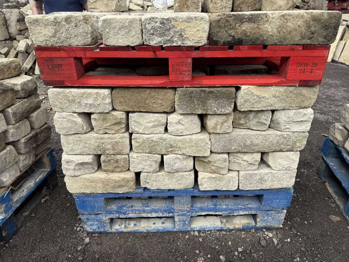 Antique & Reclaimed 5 1/2” Reclained Delph walling stone - SalvoWEB UK