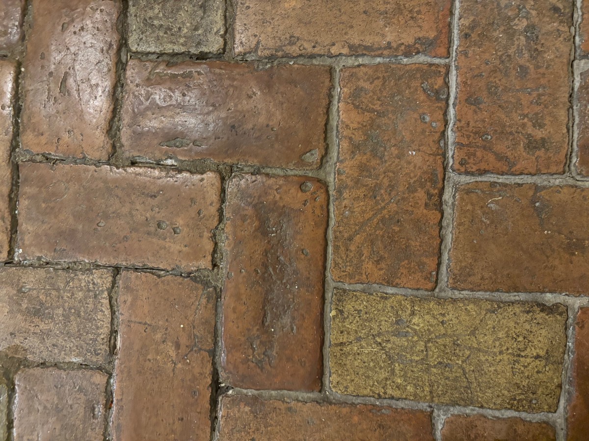 Wanted Alerts Wanted: glazed brick tiles - SalvoWEB UK