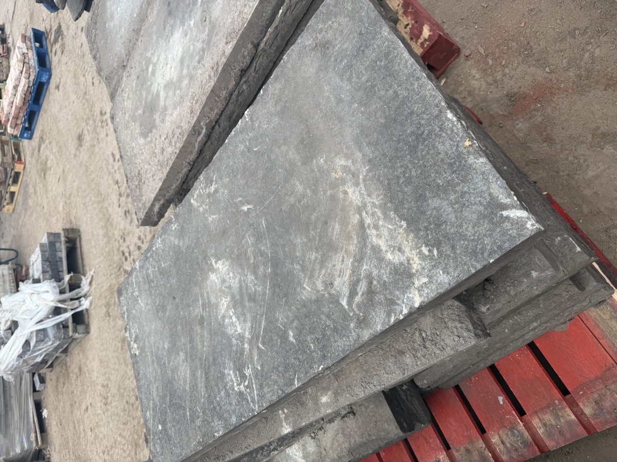 Antique & Reclaimed Reclaimed Pennant Flagstone Paving - Per SQM ...