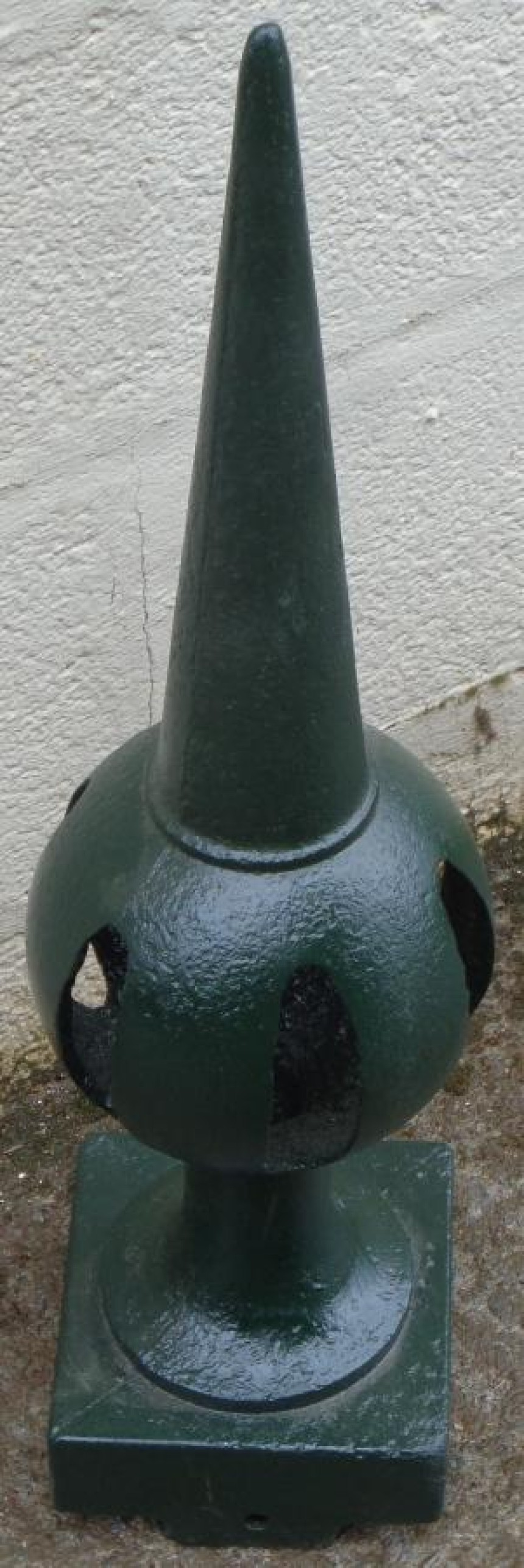 Antique & Reclaimed Antique cast iron finial- SalvoWEB UK